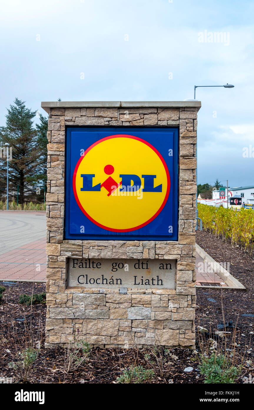 Irish signage hi-res stock photography and images - Alamy