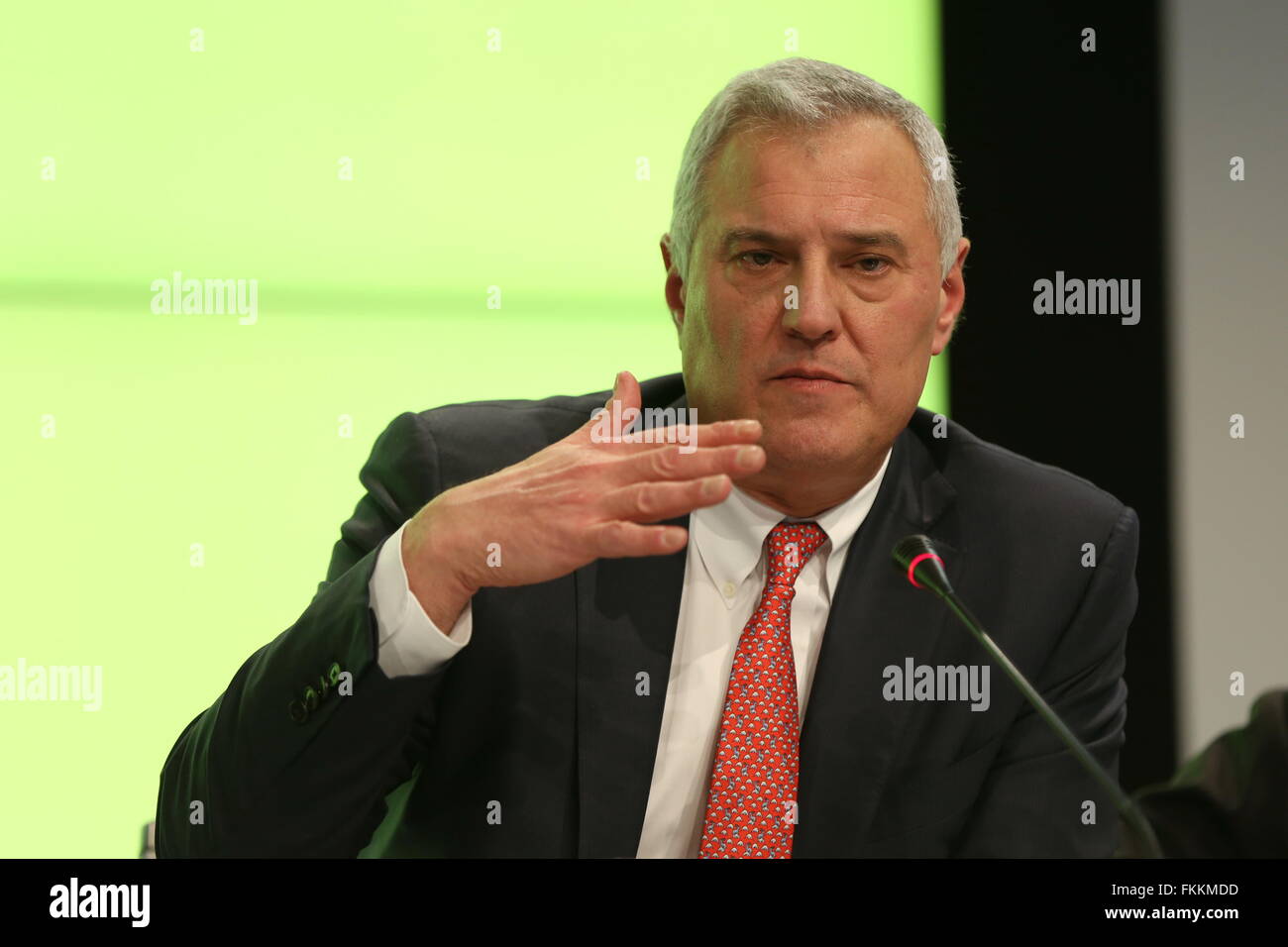 Lawrence rosen hi-res stock photography and images - Alamy