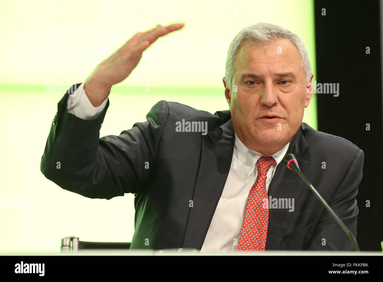 Lawrence rosen hi-res stock photography and images - Alamy