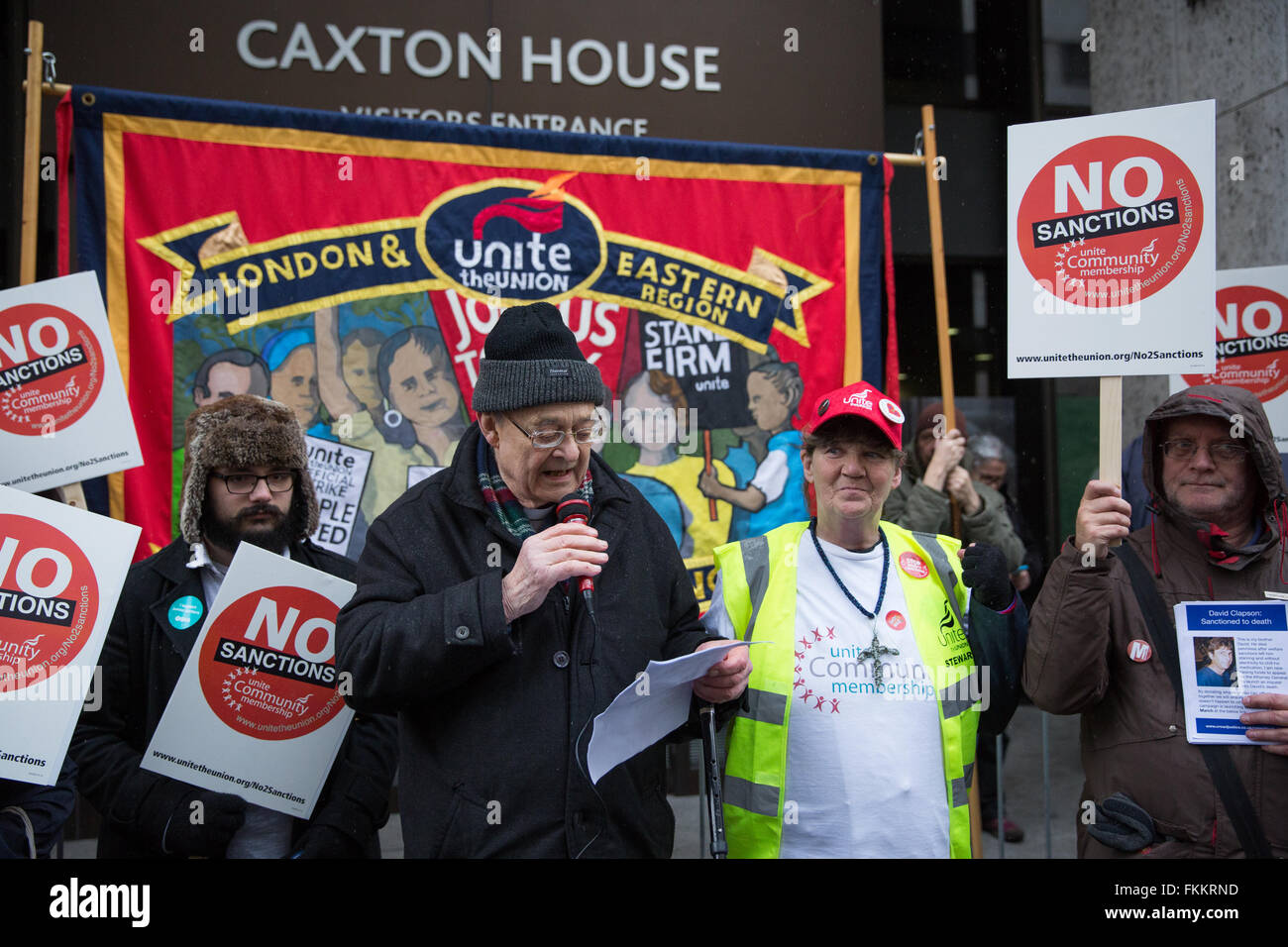 Rev paul nicolson hi-res stock photography and images - Alamy