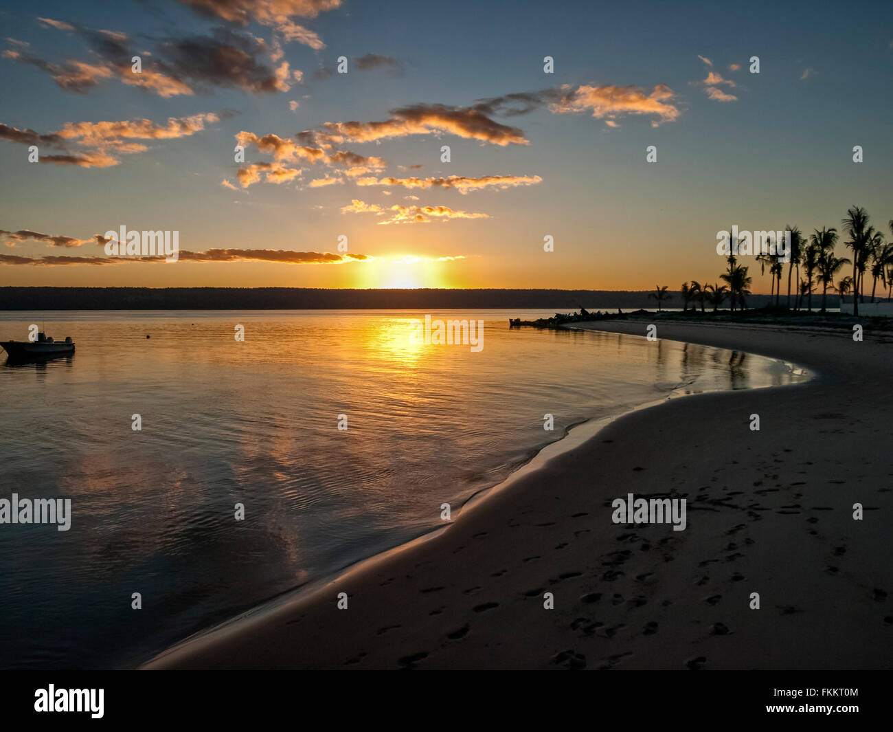 Linga Linga Mozambique Inhambane Southern African sunset Stock Photo ...