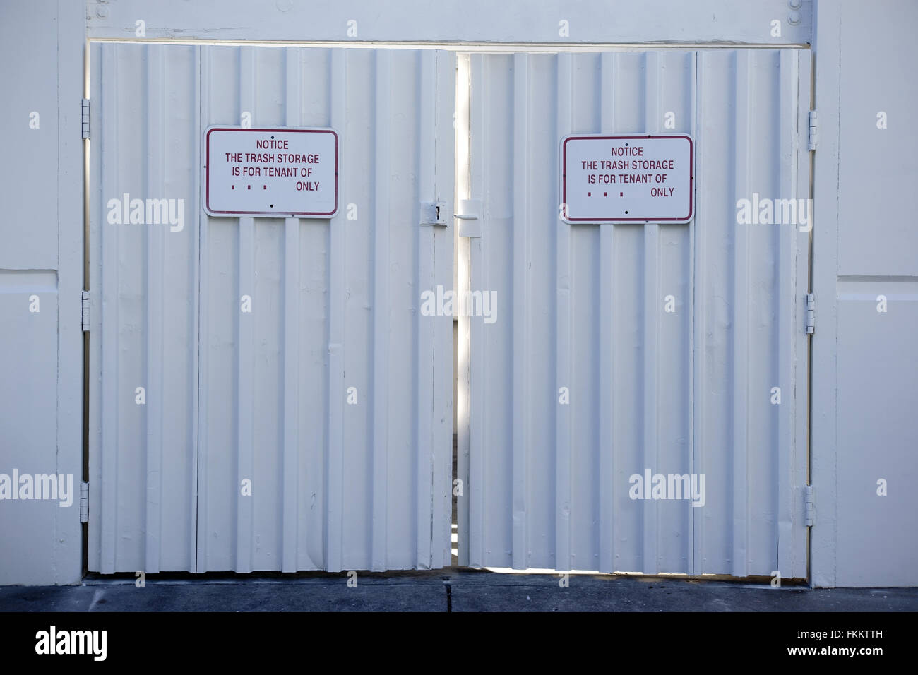 Trash storage bins hi-res stock photography and images - Alamy