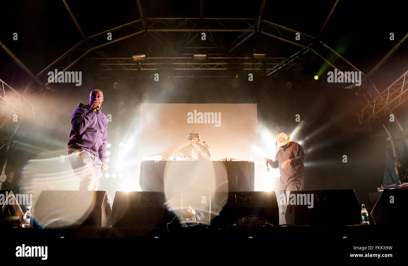 Trugoy the Dove (David Jolicoeur) performs with De La Soul perform at ...