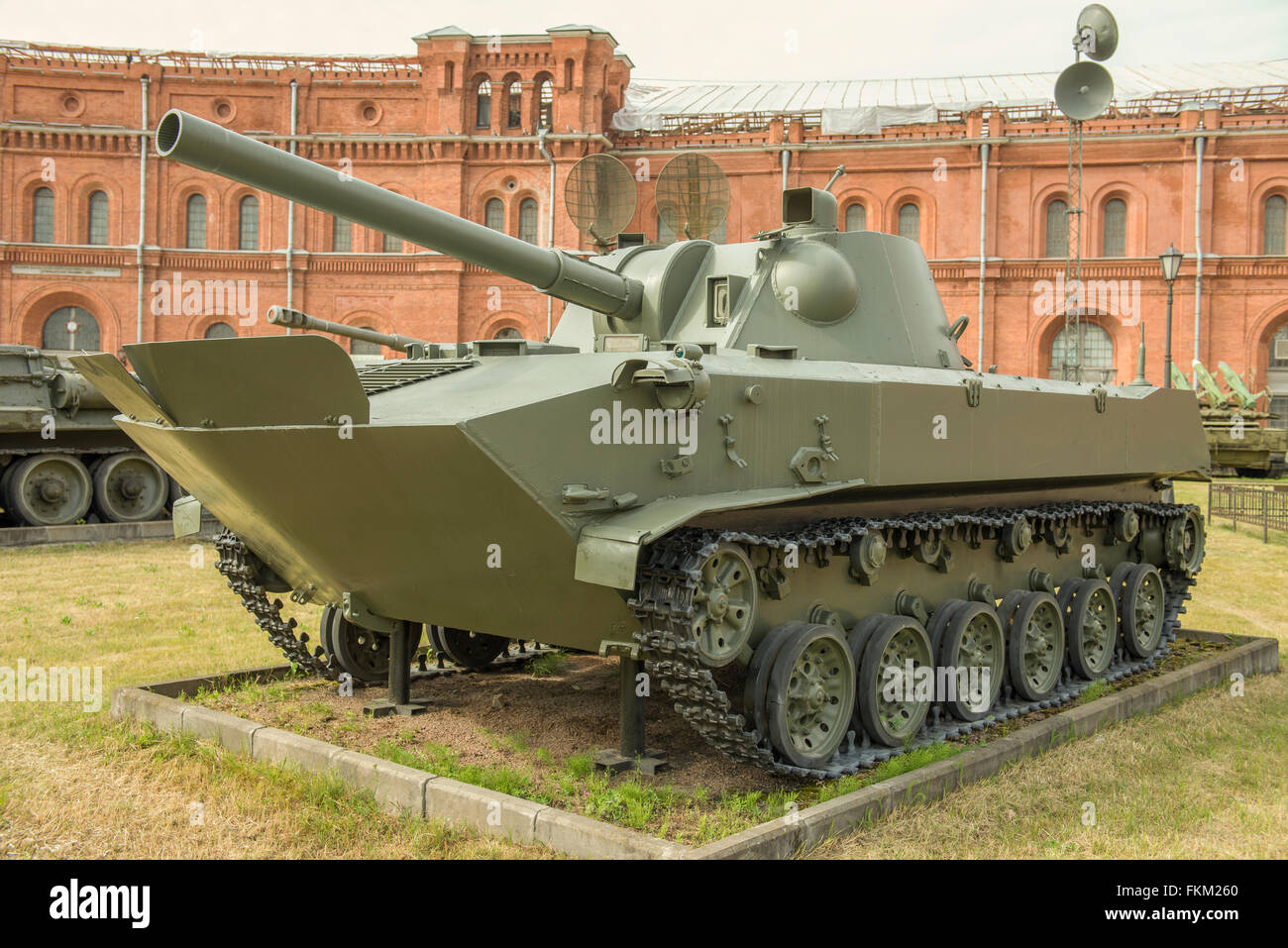 120 Mm Mortar High Resolution Stock Photography and Images - Alamy