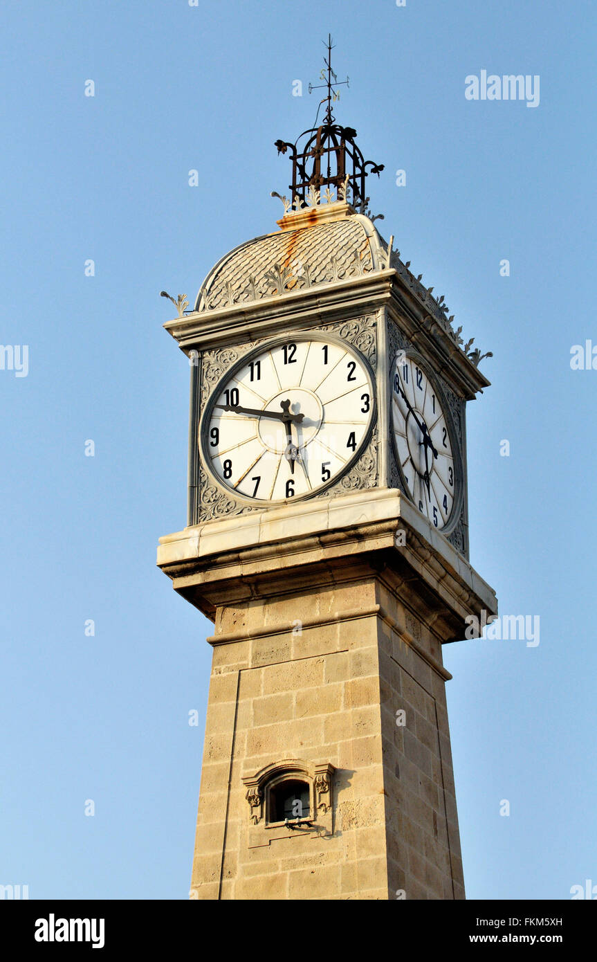 Port of barcelona tower hi-res stock photography and images - Alamy