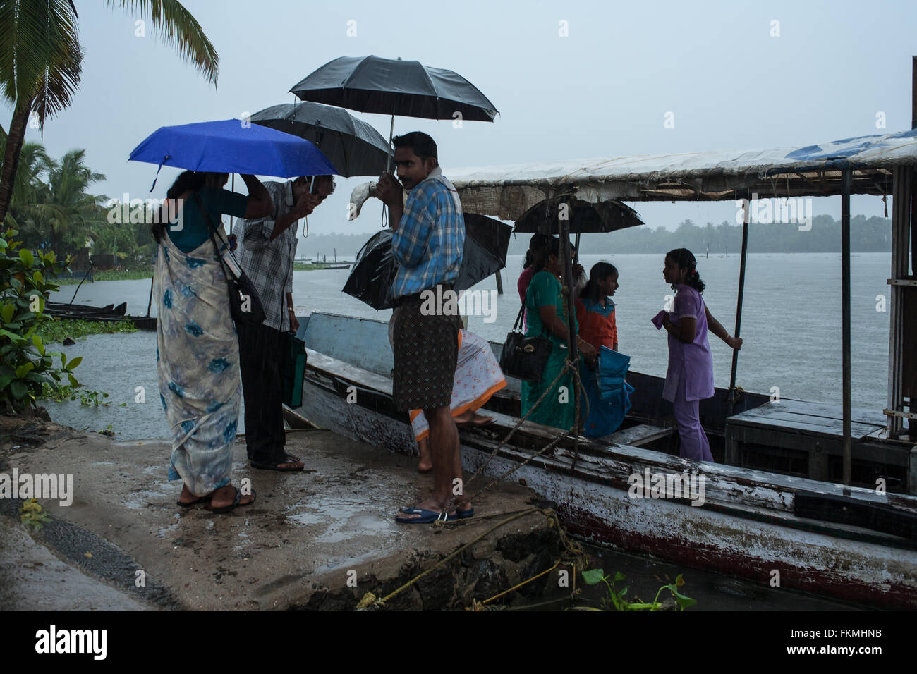 India monsoon rain hi-res stock photography and images - Alamy