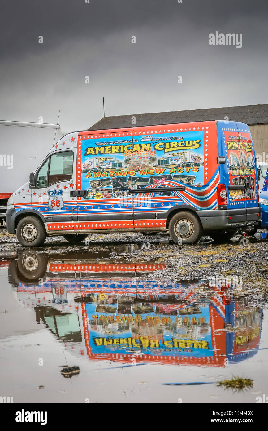 Circus vans hi-res stock photography and images - Alamy