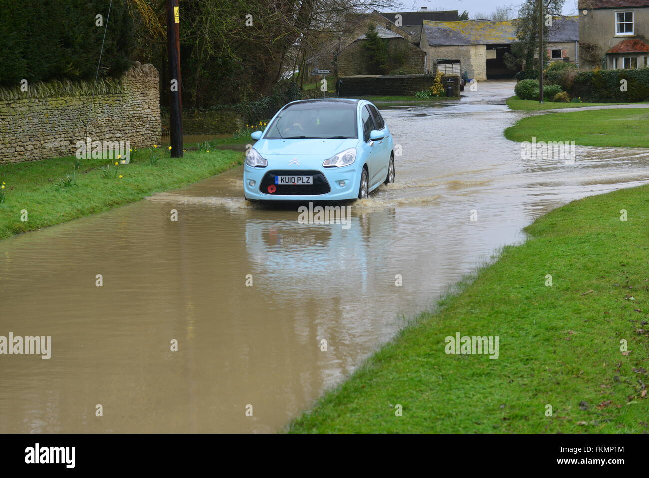 Stratton, UK. 9th March 2016. Stratton Audley Village Flooding 9th ...
