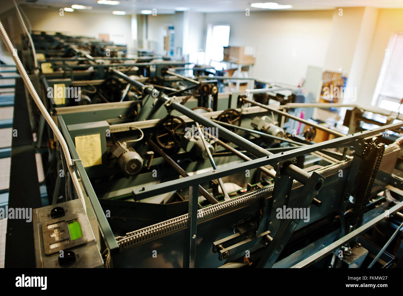 Ball throwing machine hi-res stock photography and images - Alamy