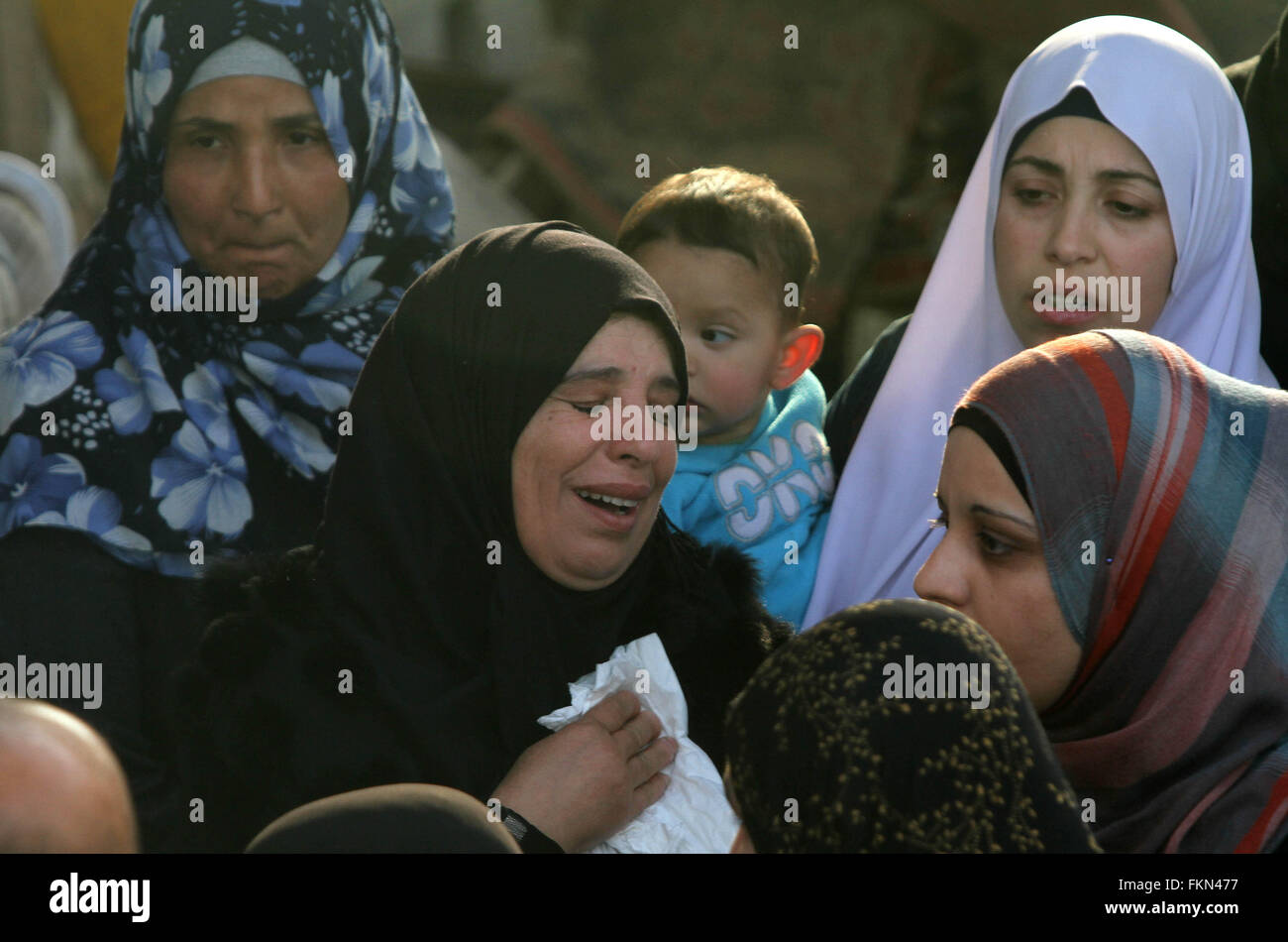 Salfit. 9th Mar, 2016. Relatives of Palestinian Ahmad Aamer, 16, mourn ...