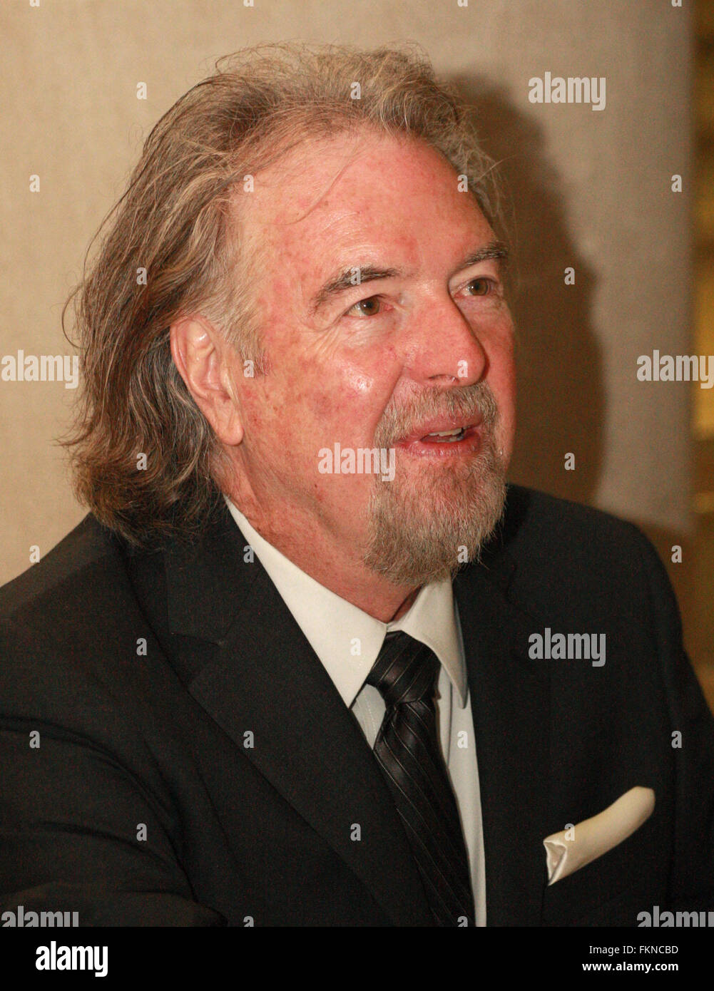 Charles Frazier signs copies of his book 'Cold Mountain' at One Book ...