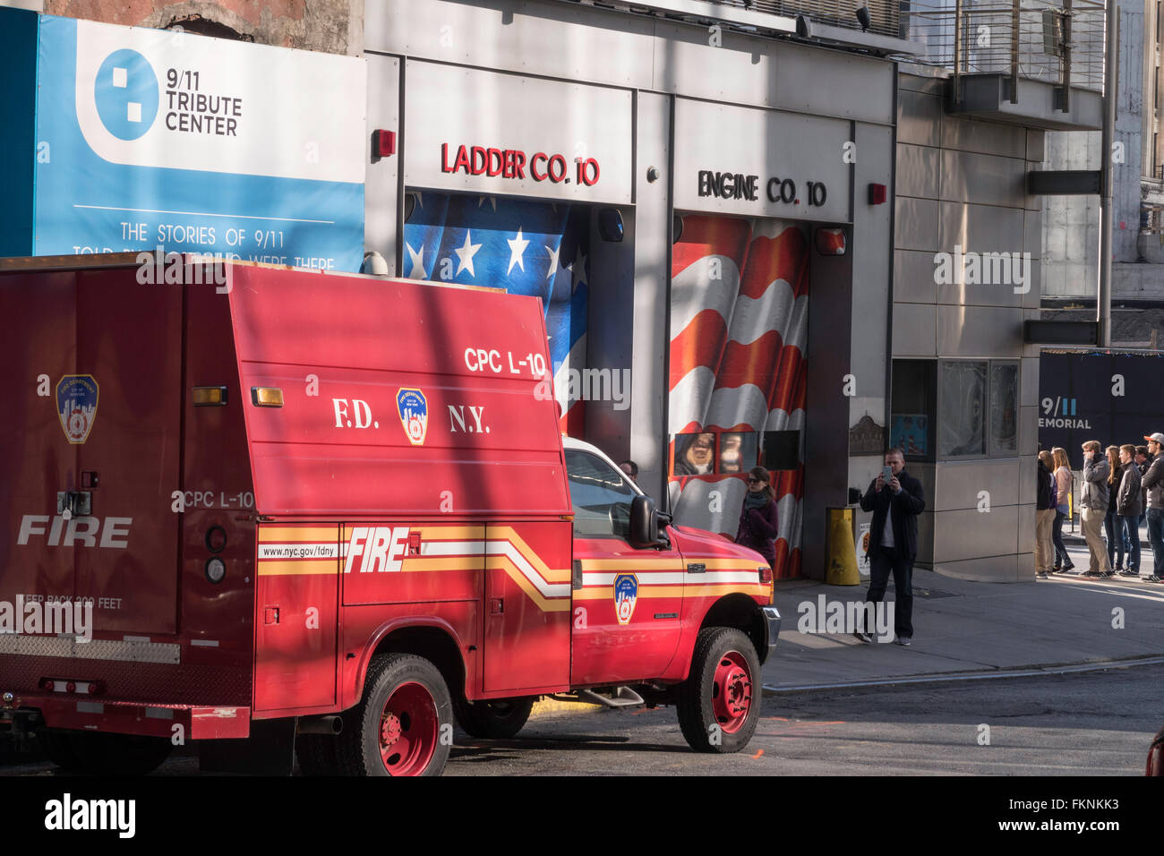 Fdny engine 10 fdny ladder hi-res stock photography and images - Alamy
