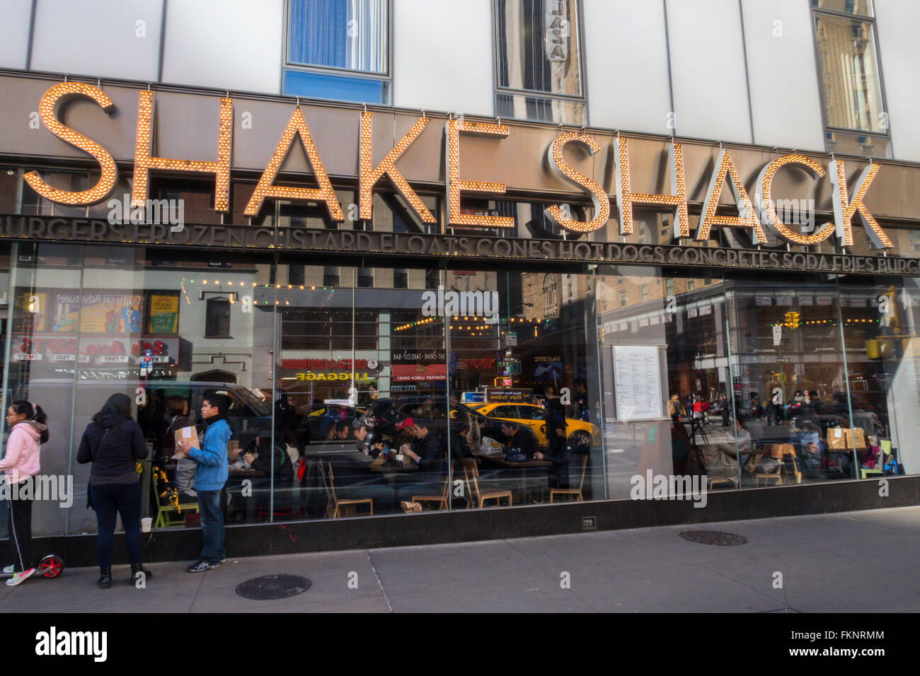 Shake Shack, Times Square, NYC Stock Photo - Alamy