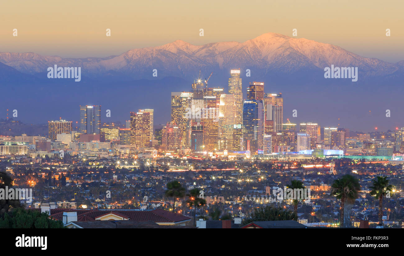 Los angeles night view skyline hi-res stock photography and images - Alamy