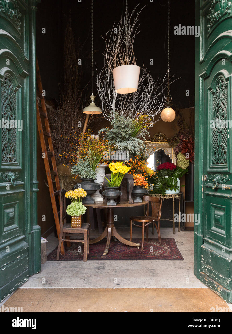 Barrio doors hi-res stock photography and images - Alamy