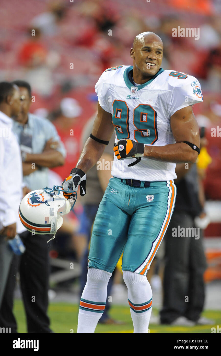 Tampa, Florida, USA. 27th Aug, 2009. Miami Dolphins Jason Taylor (99 ...