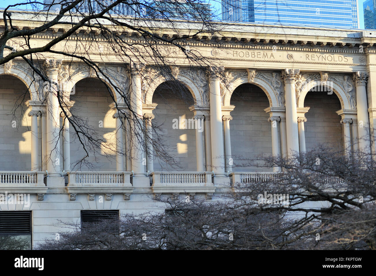 The south wall of the world-class Art Institute of Chicago houses one ...