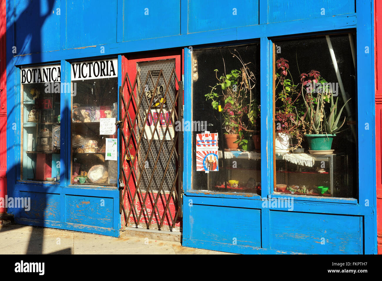 Chicago, Illinois, USA. A colorful store front providing space for a ...