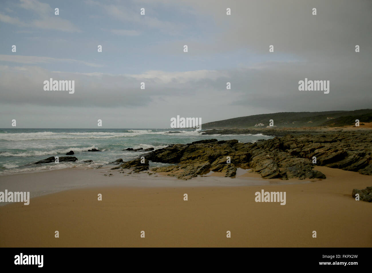 Lonely beach hi-res stock photography and images - Alamy