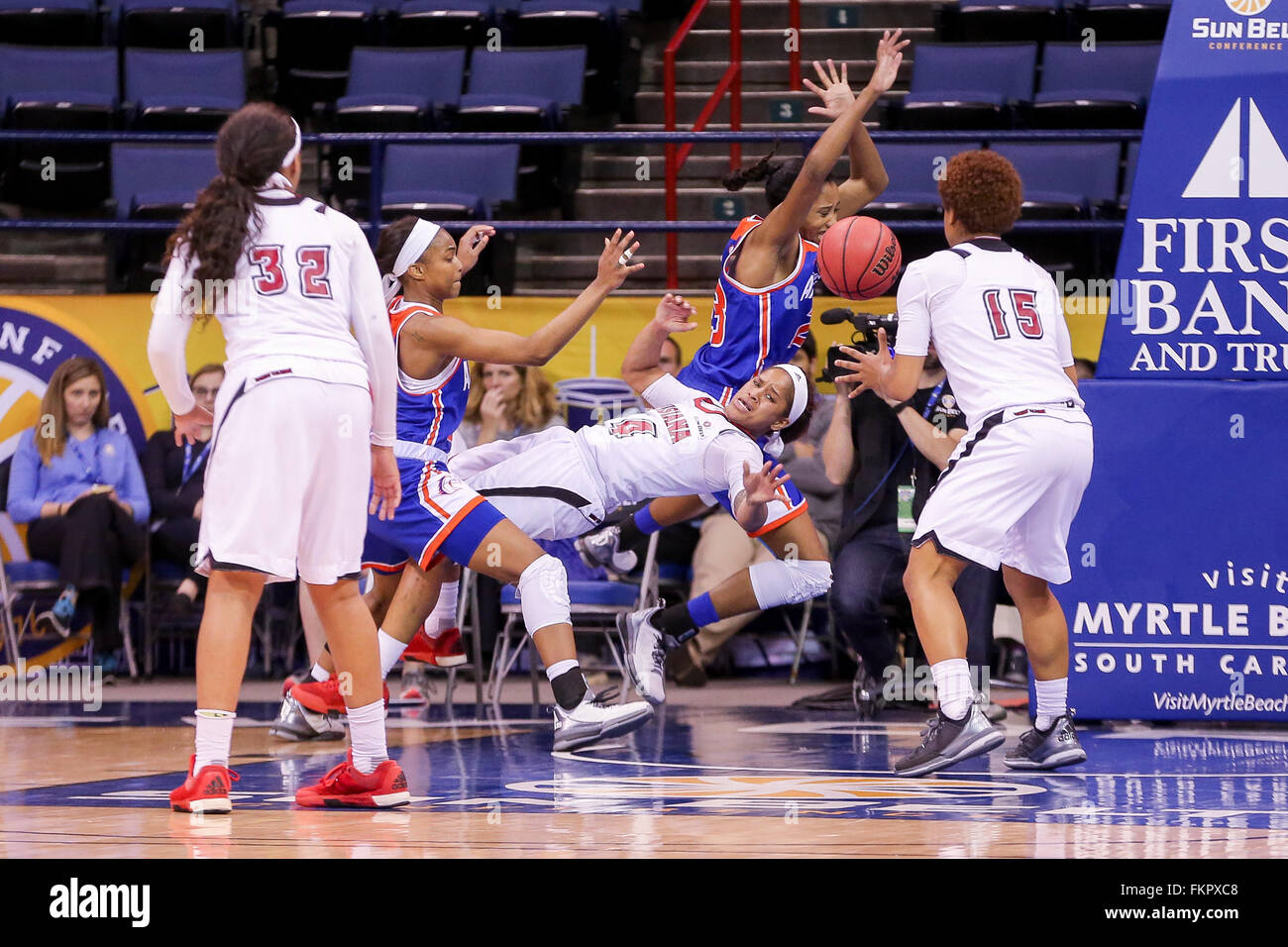 New Orleans, LA, USA. 09th Mar, 2016. Louisiana Lafayette Ragin' Cajuns ...