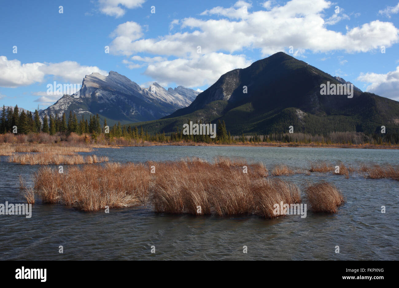 Mount rundle sunshine hi-res stock photography and images - Alamy