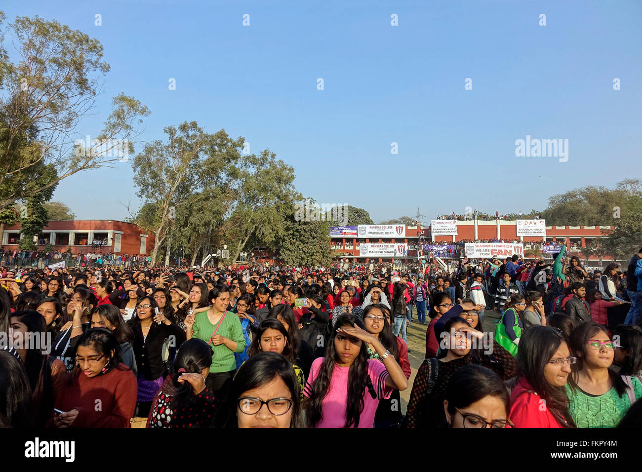 Crowd attending open air hi-res stock photography and images - Alamy