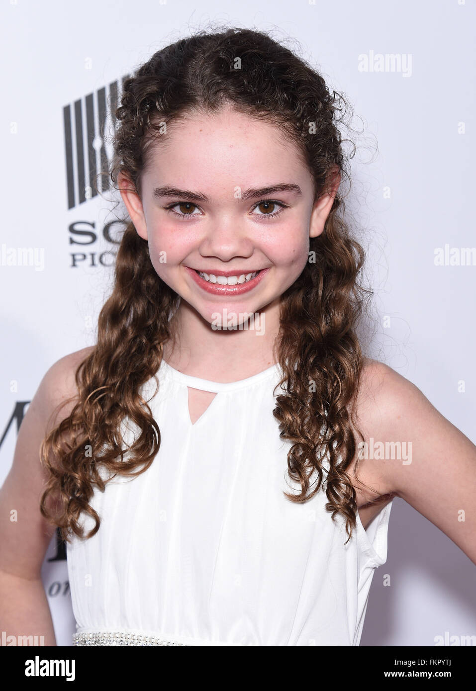 Hollywood, California, USA. 9th Mar, 2016. Hannah Alligood arrives for ...