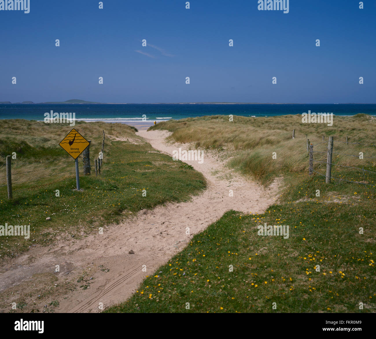 Strong currents warning sign beach hi-res stock photography and images ...