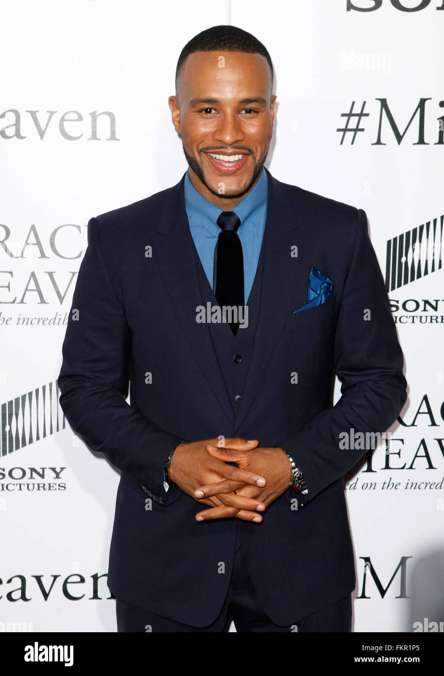 Devon franklin miracles hi-res stock photography and images - Alamy