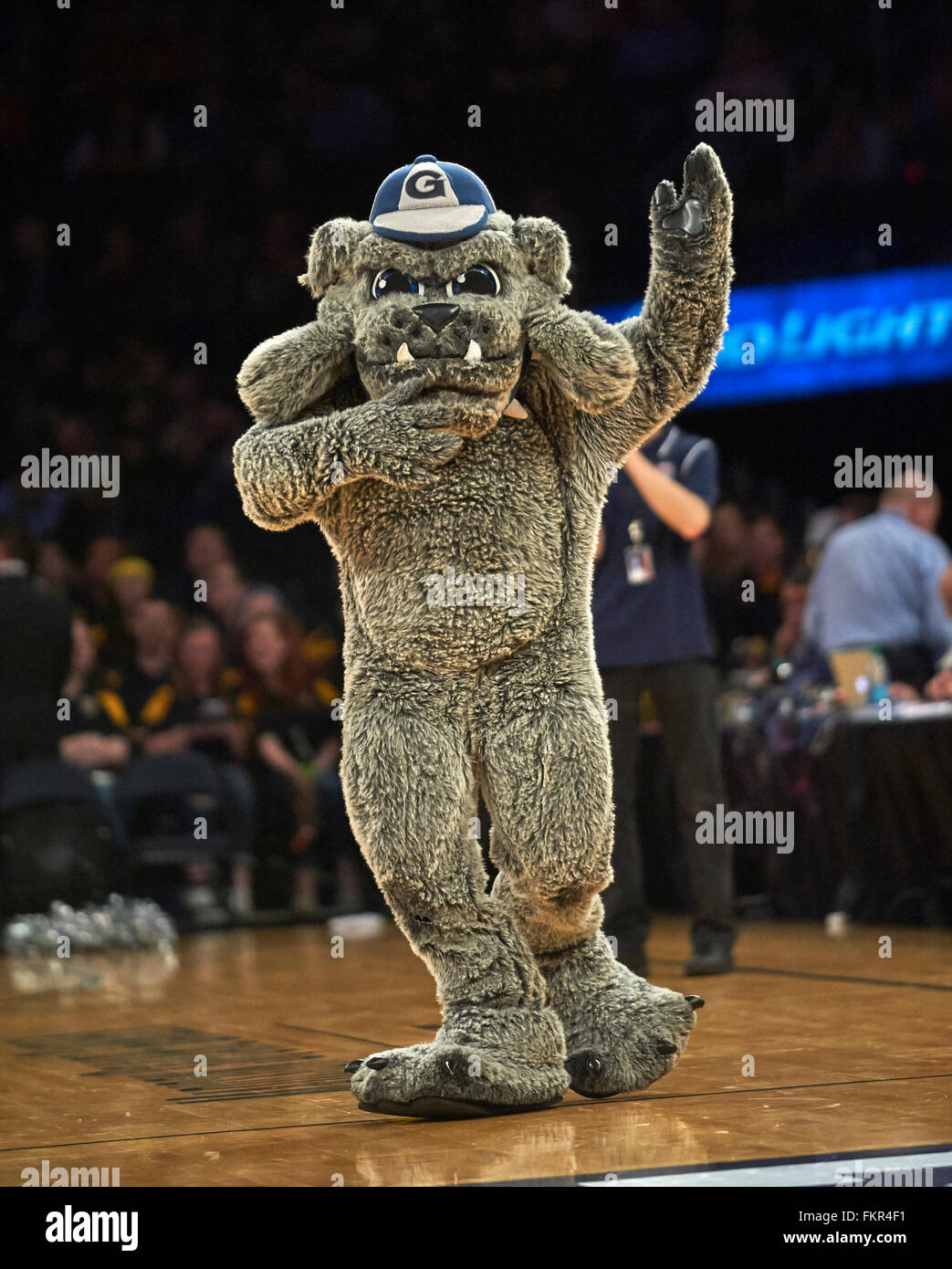 Williams college mascot hi-res stock photography and images - Alamy