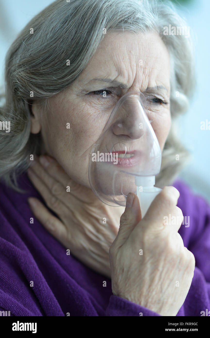 woman with inhaler Stock Photo - Alamy