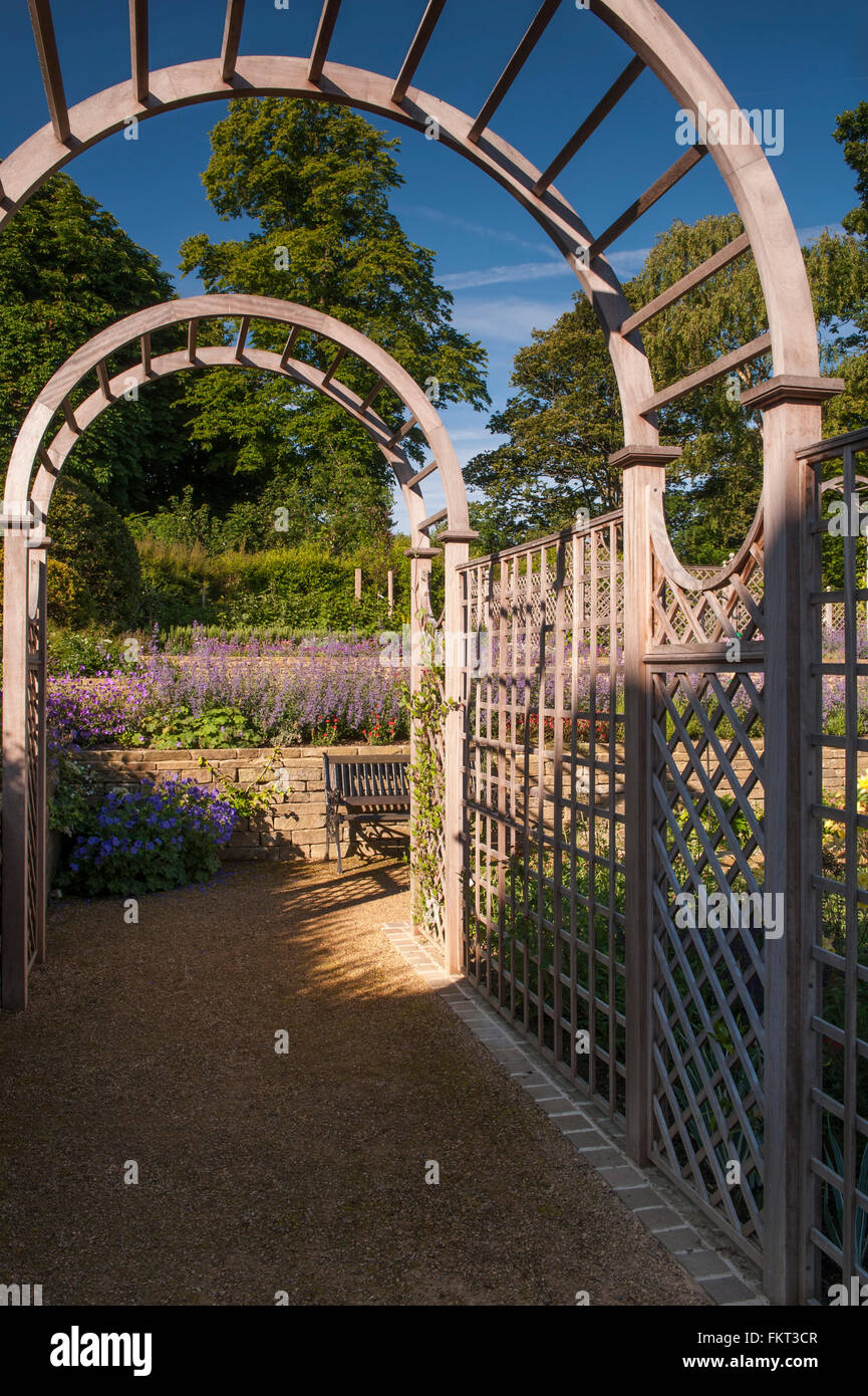 Tunnel arbour arbor archway hi-res stock photography and images - Alamy