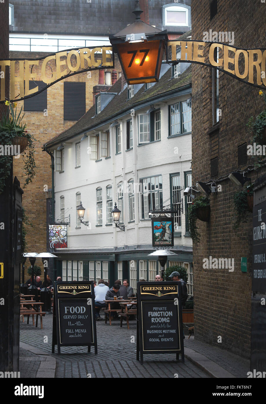 George pub and london and se1 hi-res stock photography and images - Alamy