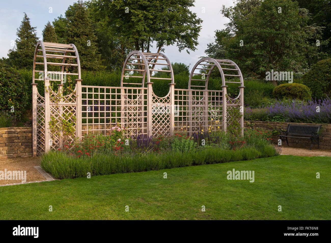 Formal flower planting border hi-res stock photography and images - Alamy