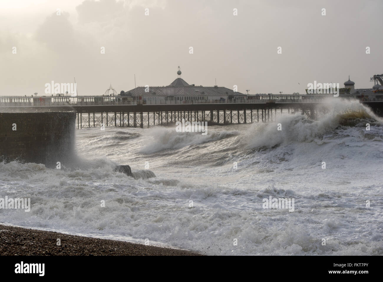 Storm Imogen lashes Brighton Beach with gale force winds. The Met ...