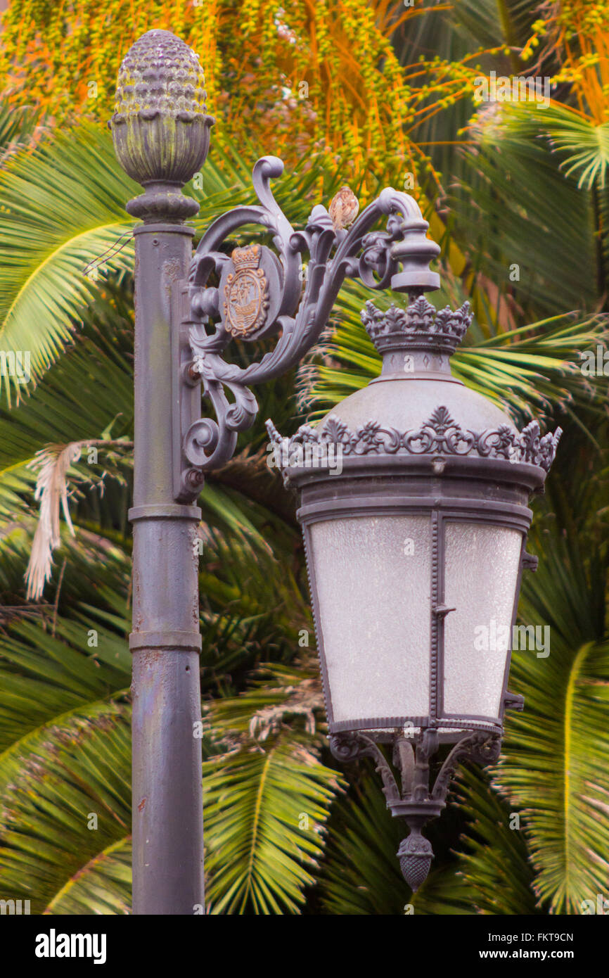 Street light detail hi-res stock photography and images - Alamy