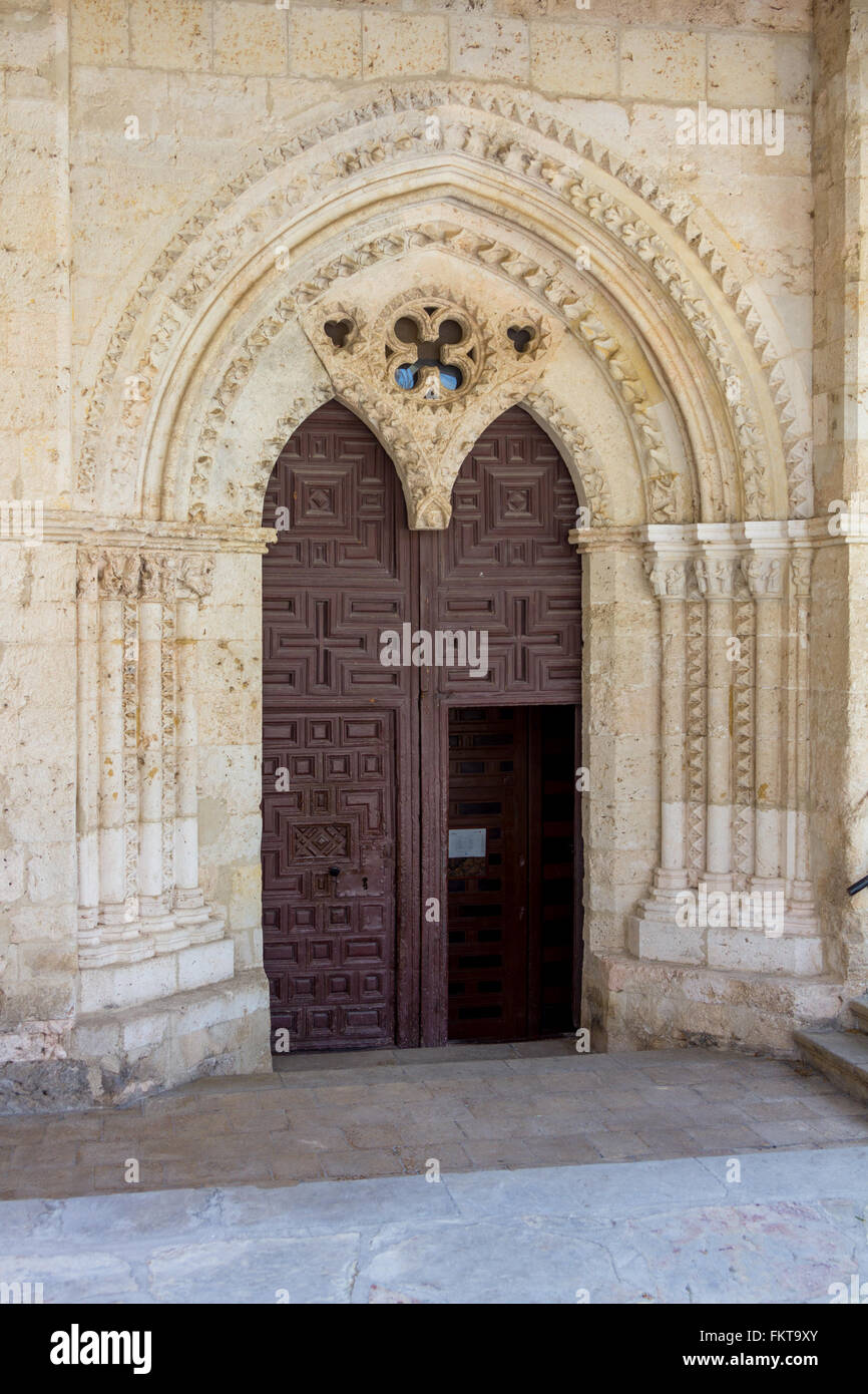 Antique wooden church door hi-res stock photography and images - Alamy