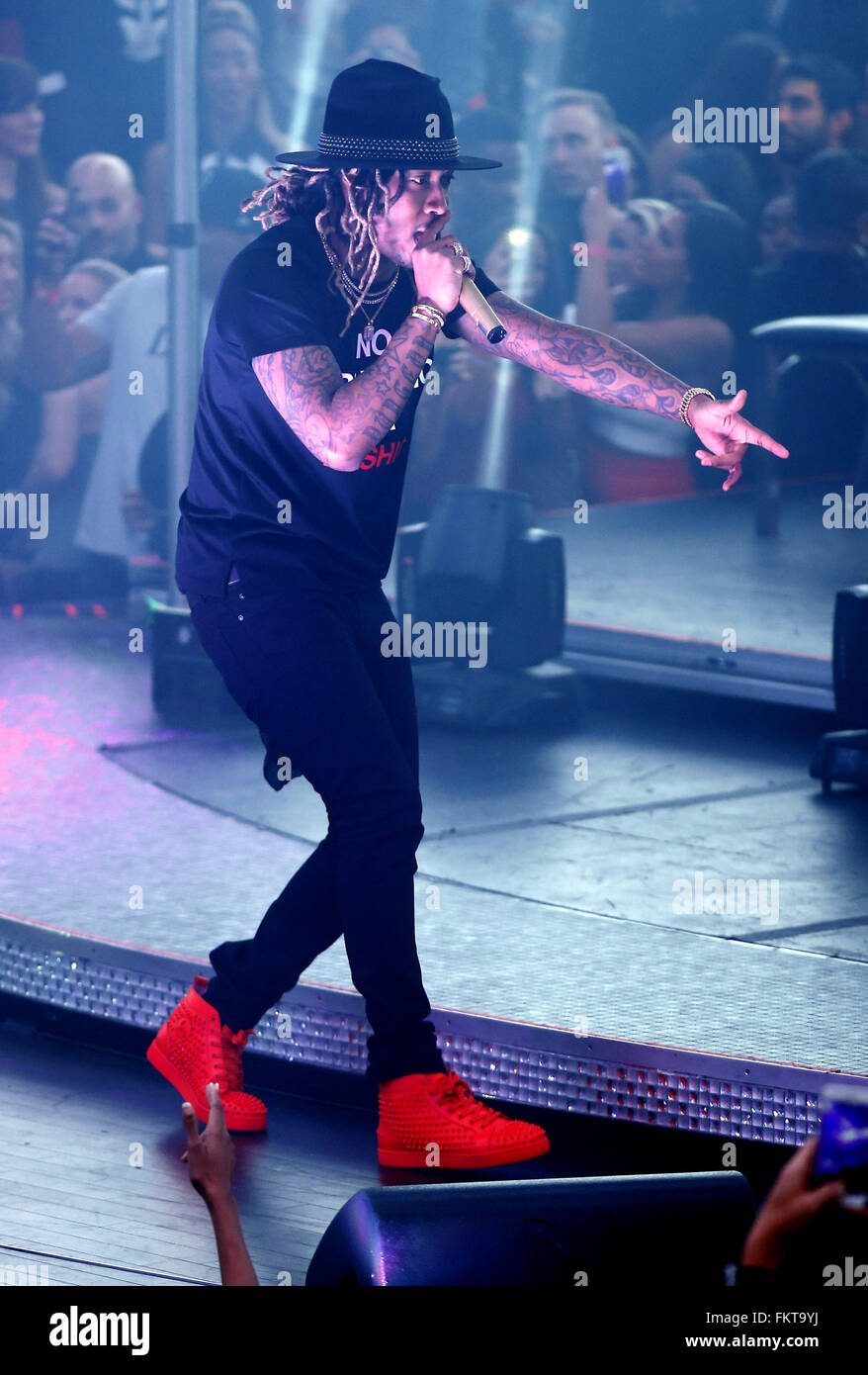 Rapper Future performs at Drai's nightclub at The Cromwell Las Vegas ...