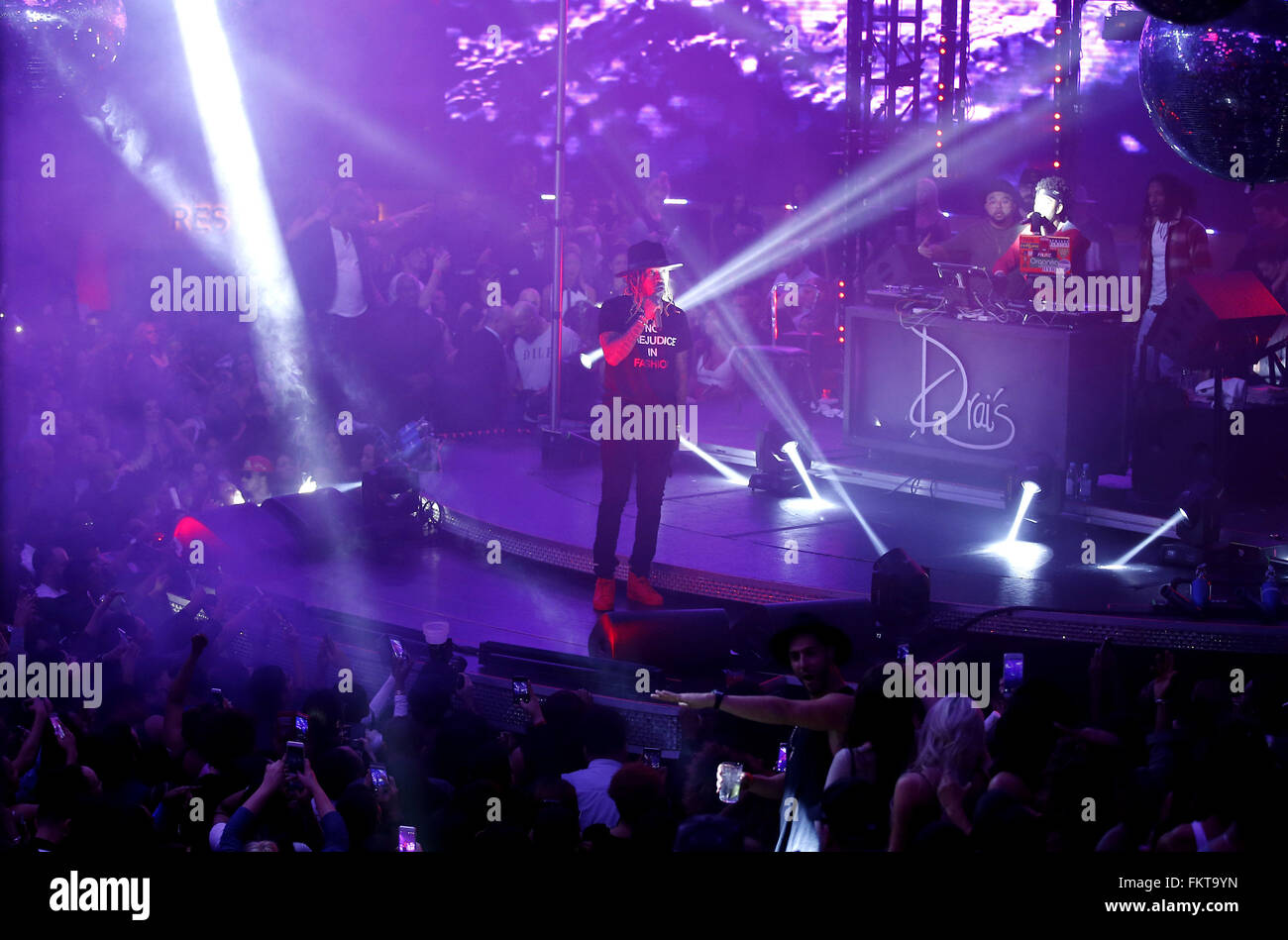 Rapper Future performs at Drai's nightclub at The Cromwell Las Vegas ...
