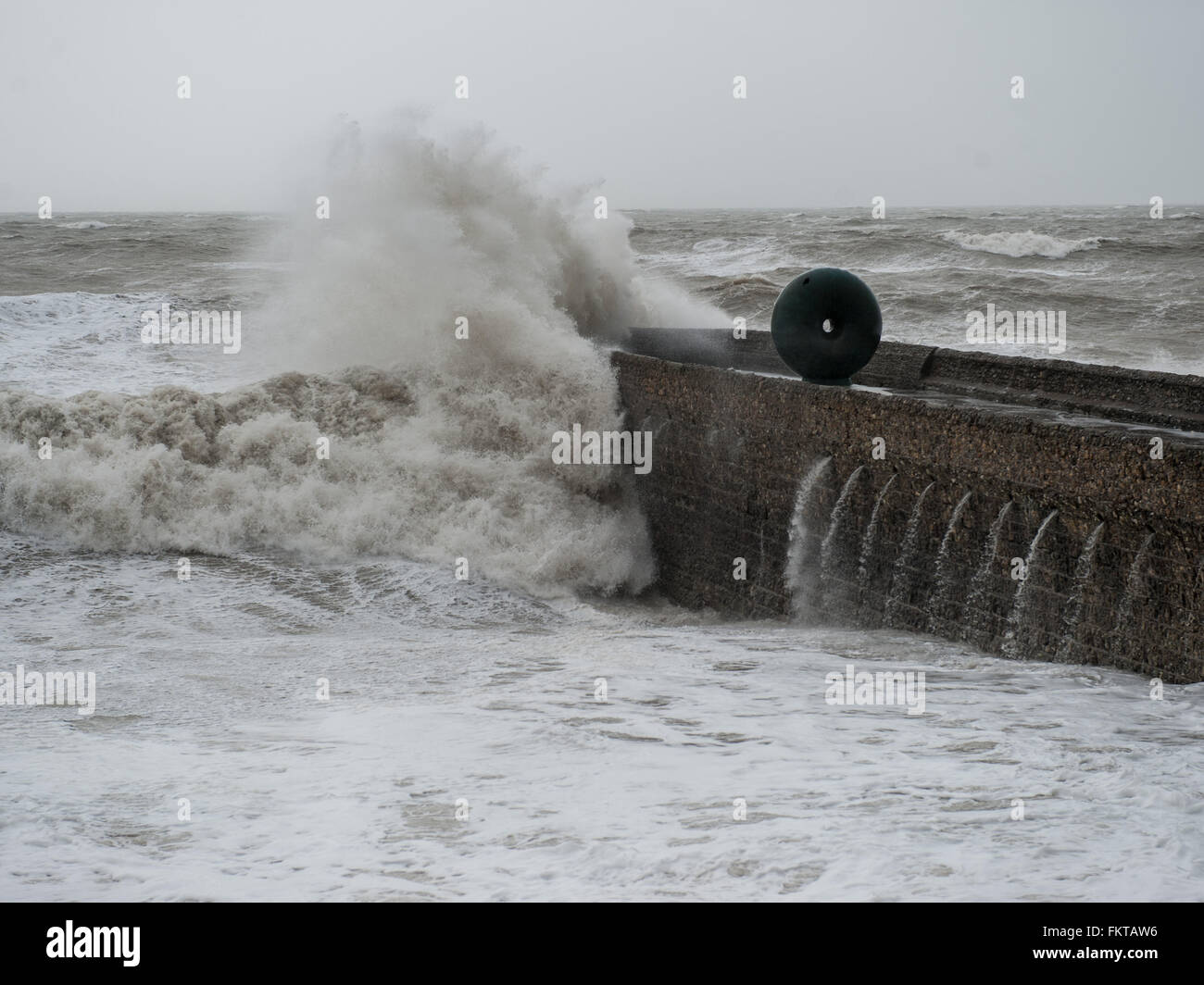 Storm Imogen lashes Brighton Beach with gale force winds. The Met ...