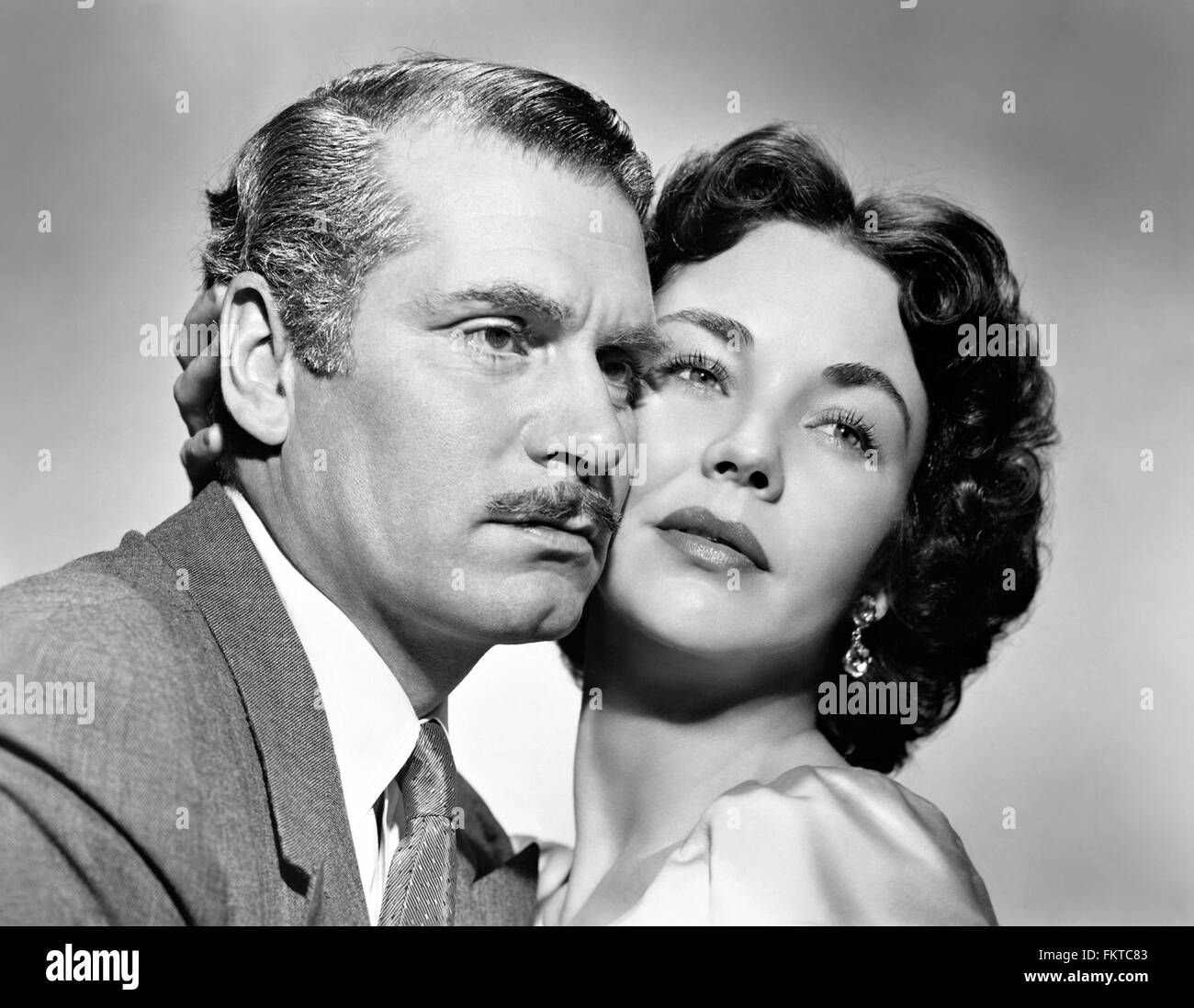 Carrie Strange's Instagram, Twitter & Facebook on IDCrawl