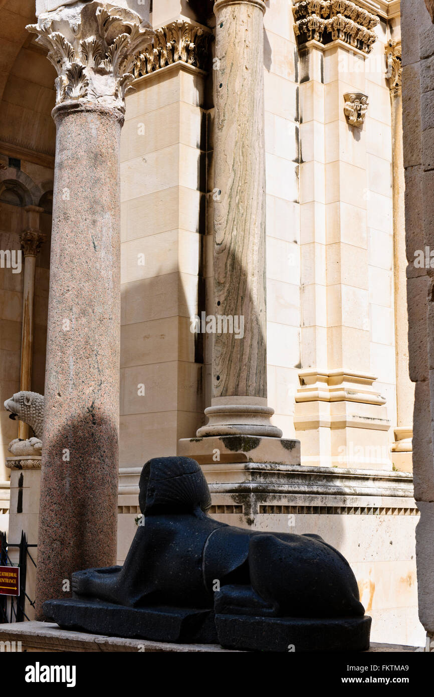 Split,Medieval Architecture,Squares,Alleyways,Diocletian's Roman Palace ...