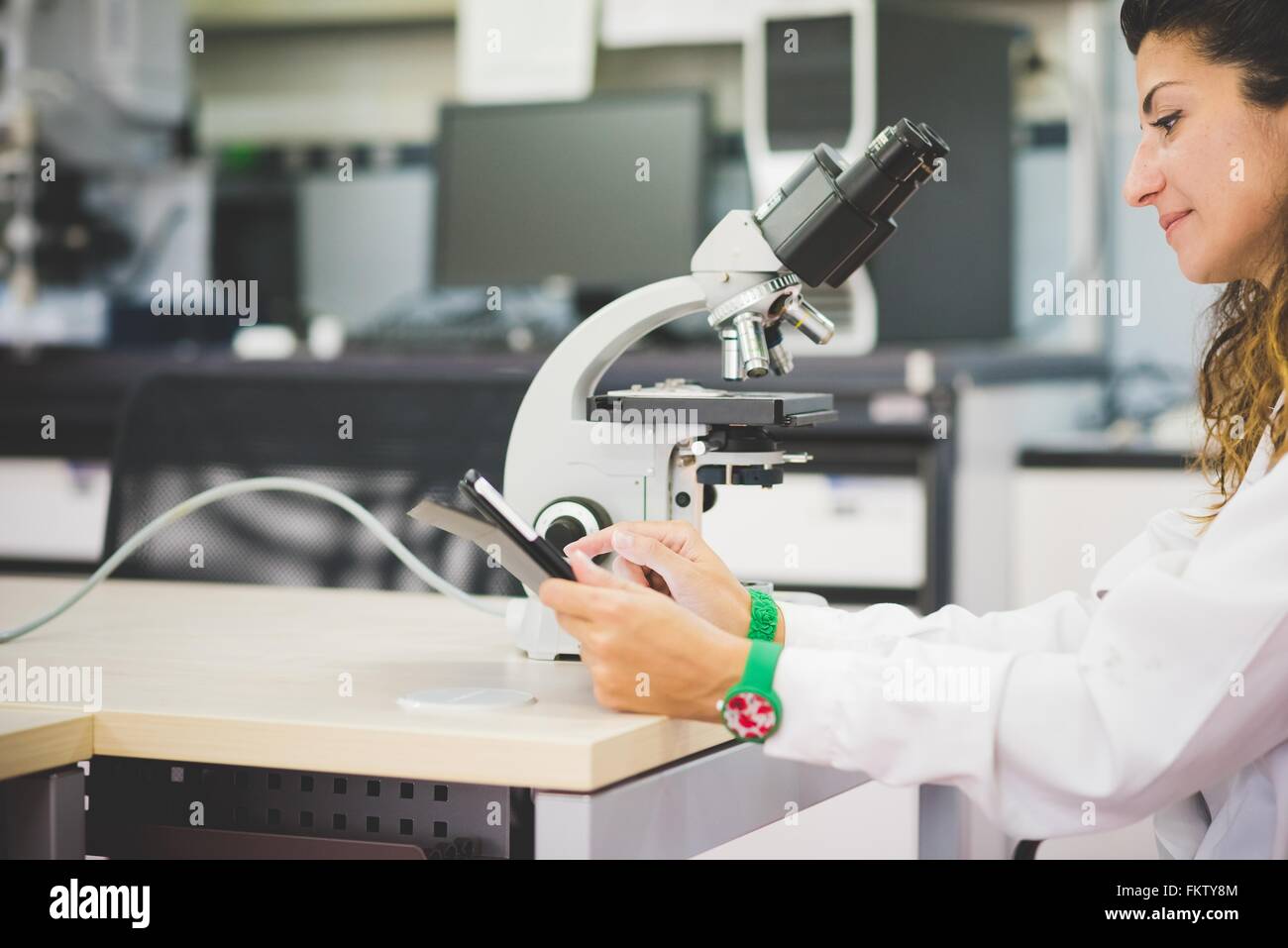 Optical microscope hi-res stock photography and images - Alamy