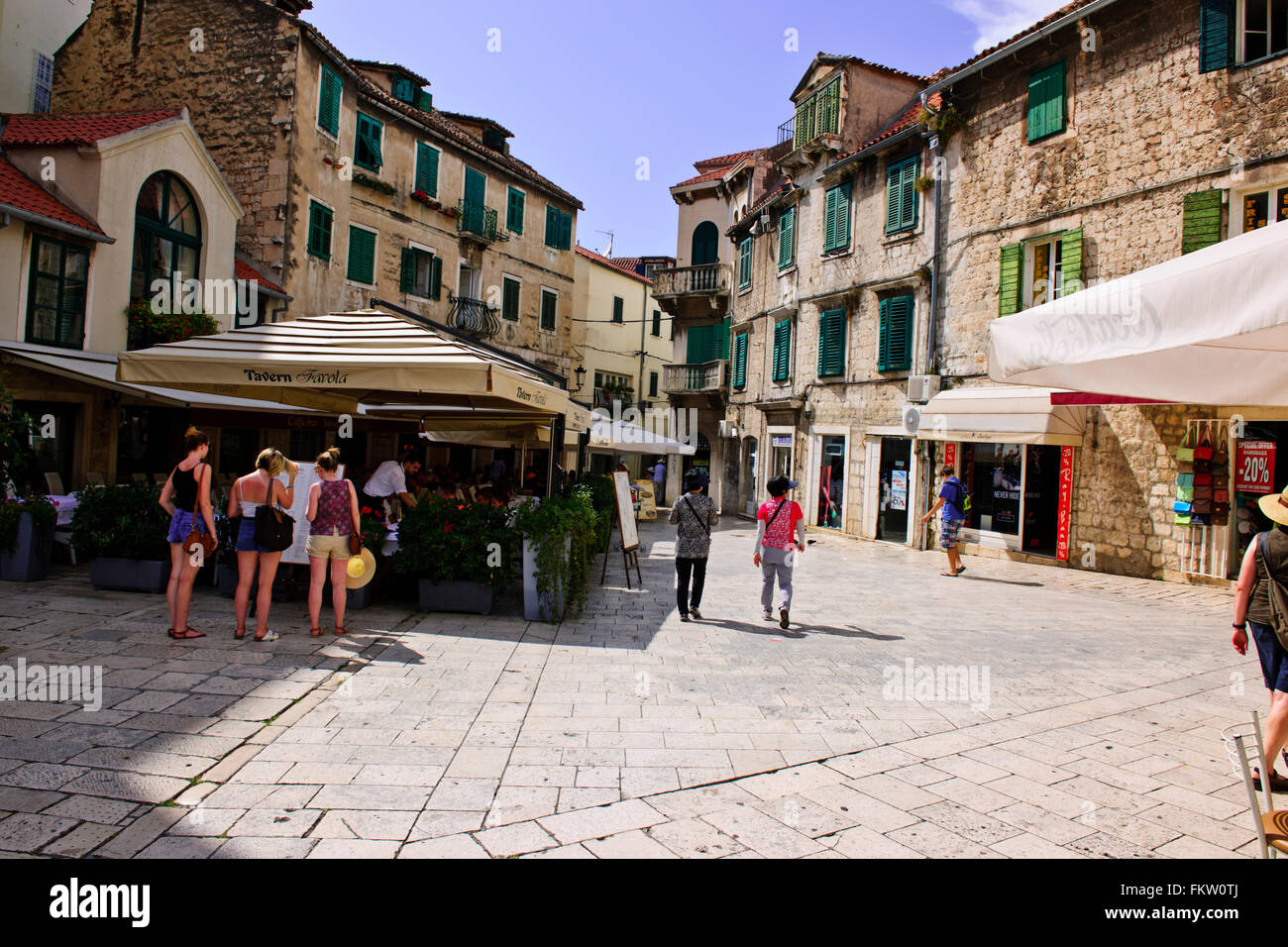 Split,Medieval Architecture,Squares,Alleyways,Diocletian's Roman Palace ...