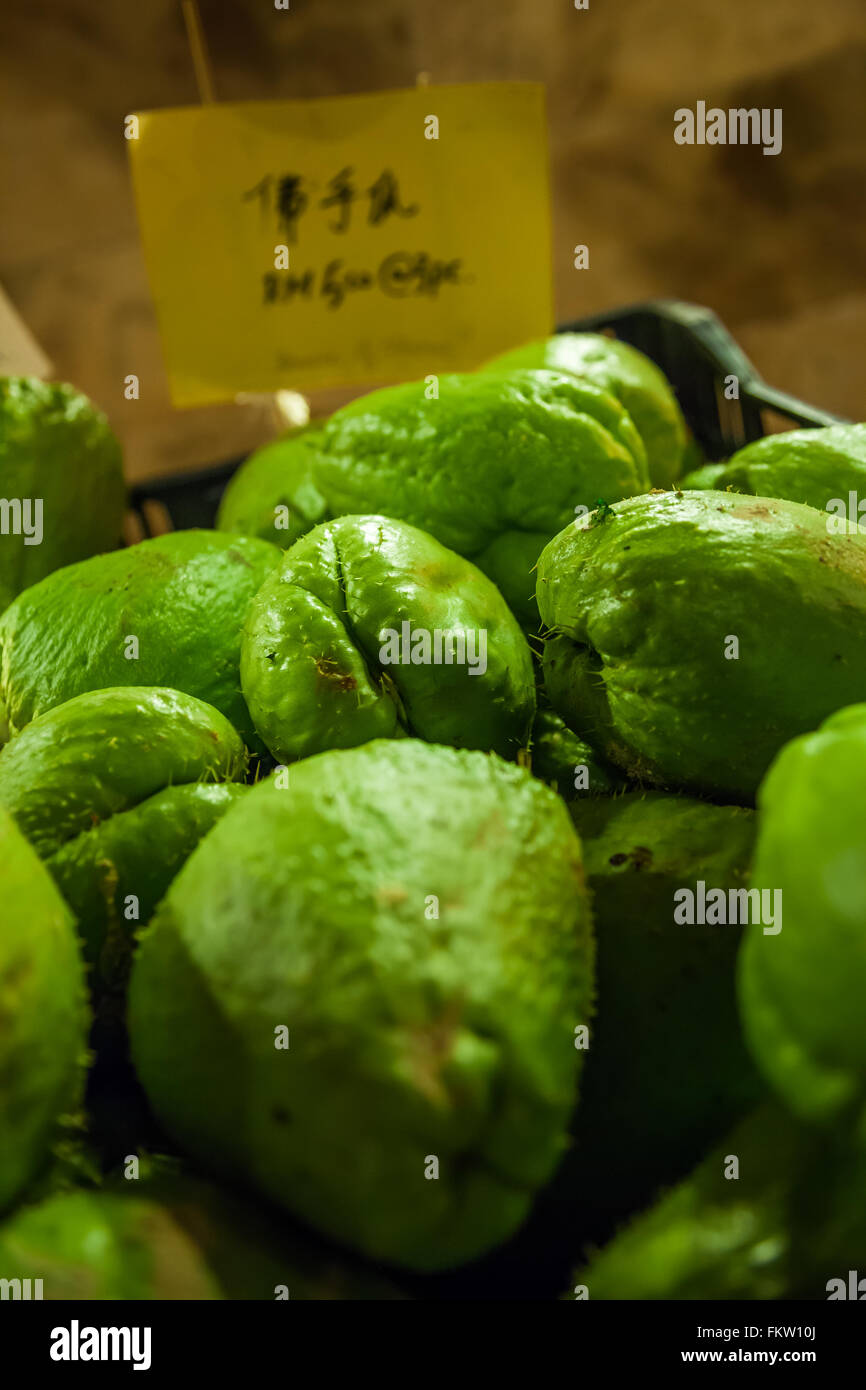 Chayote melon in a basket at a vegetable stall Stock Photo - Alamy
