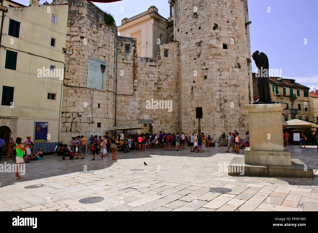 Split,Medieval Architecture,Squares,Alleyways,Diocletian's Roman Palace ...