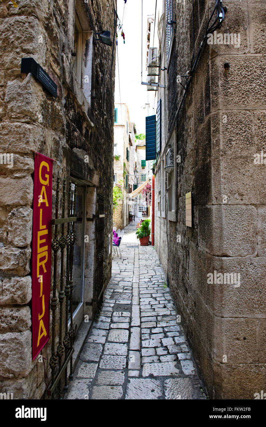 Split,Medieval Architecture,Squares,Alleyways,Diocletian's Roman Palace ...
