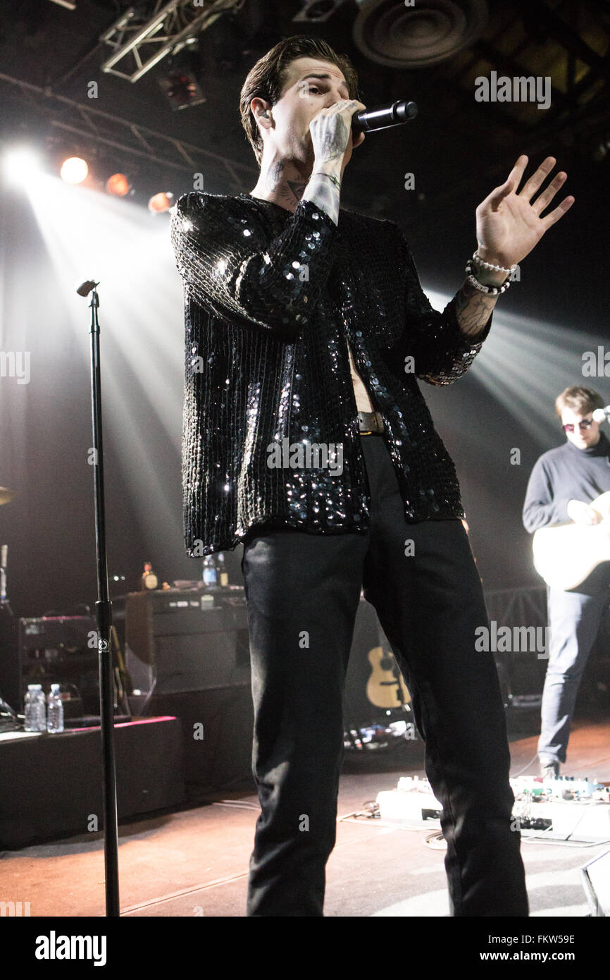 The neighbourhood band jesse rutherford hi-res stock photography and ...