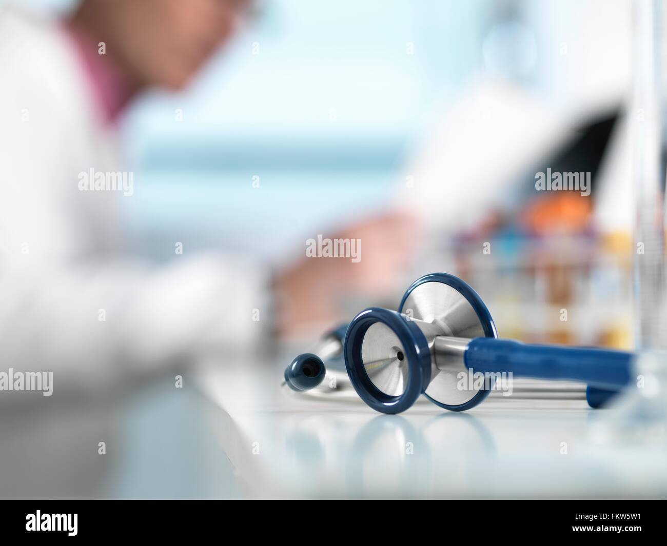 Doctor desk hi-res stock photography and images - Alamy
