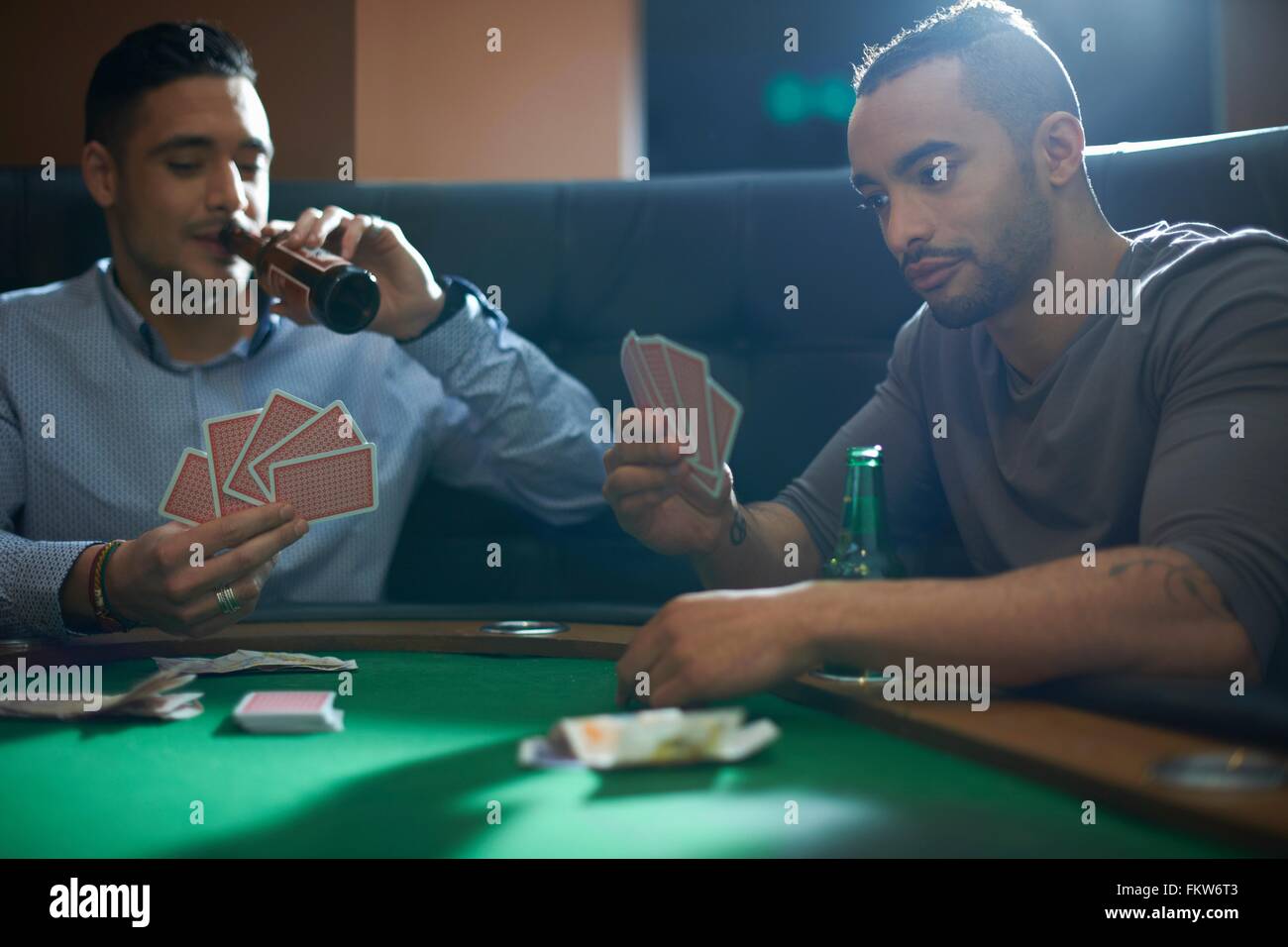 Two card playing men hi-res stock photography and images - Alamy